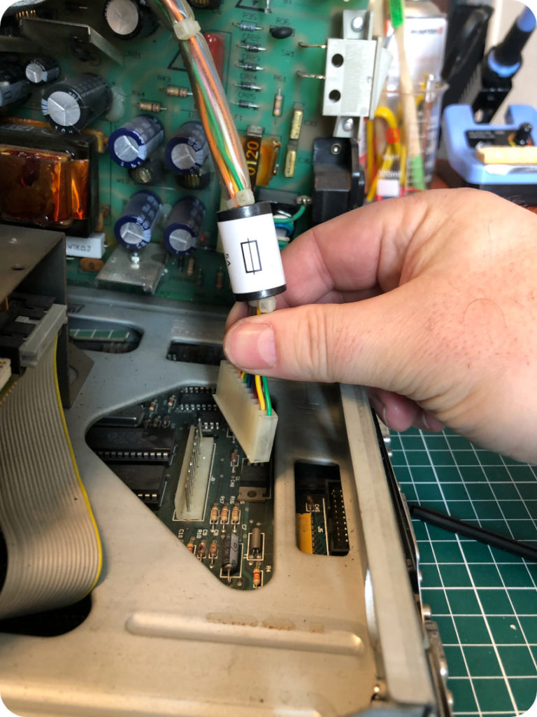 On retro-computing: Macintosh Plus – Quantum Bits